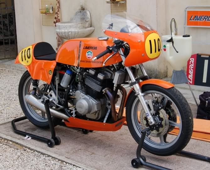 Laverda Corse paddock stands | LaverdaForum